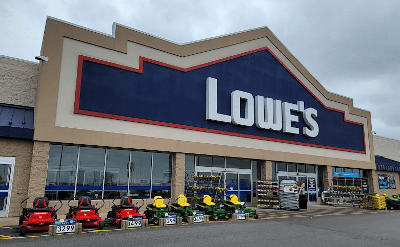 Lowe's Deals - $2 Mulch + MORE - Couponing with Rachel